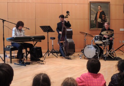 Jazz Communication | Pop Goes the Page